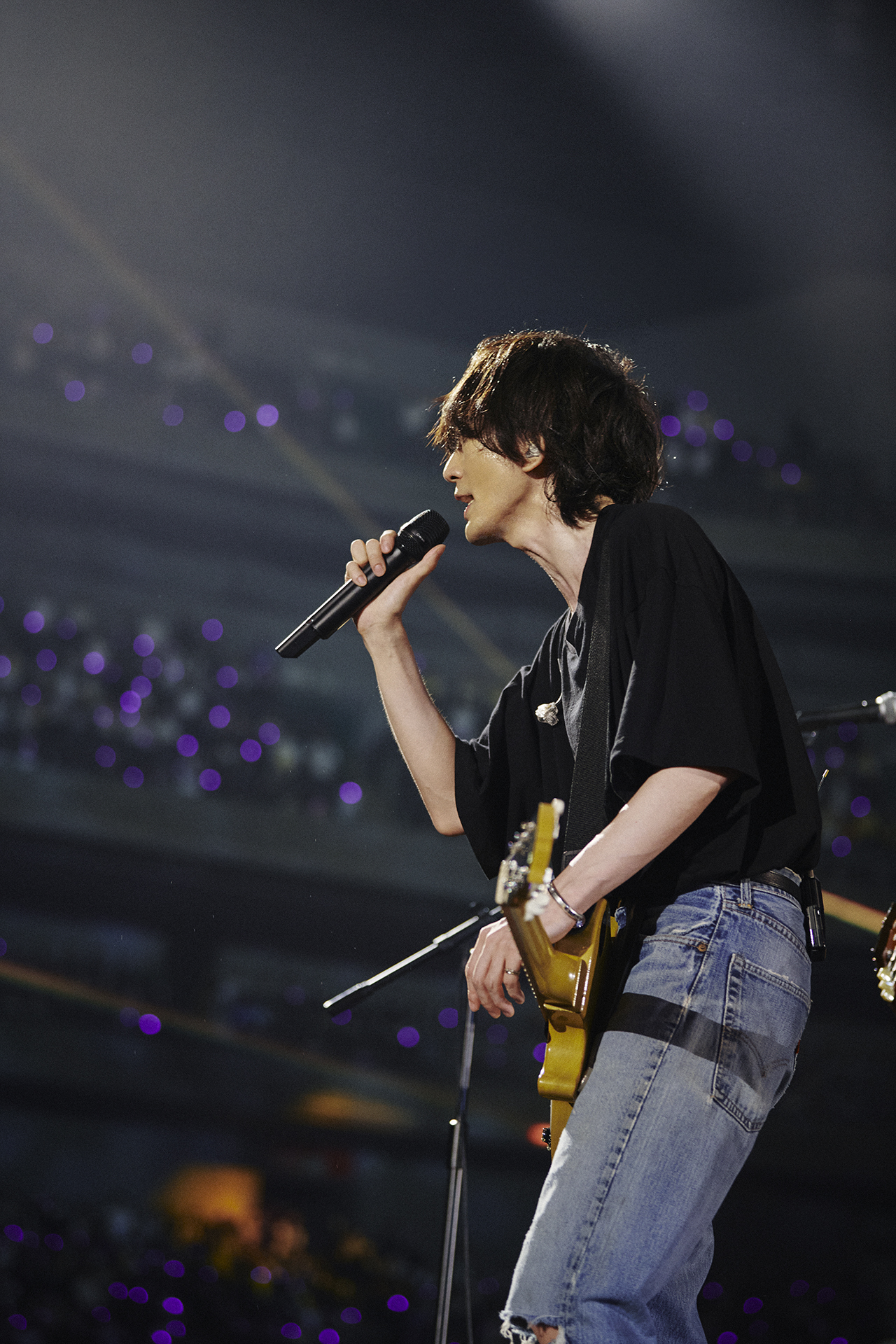 » 【ライブレポート】BUMP OF CHICKEN 全国ツアー“be there”を完走。3時間近くにわたって声を繋いだファイナル公演の模様 ...