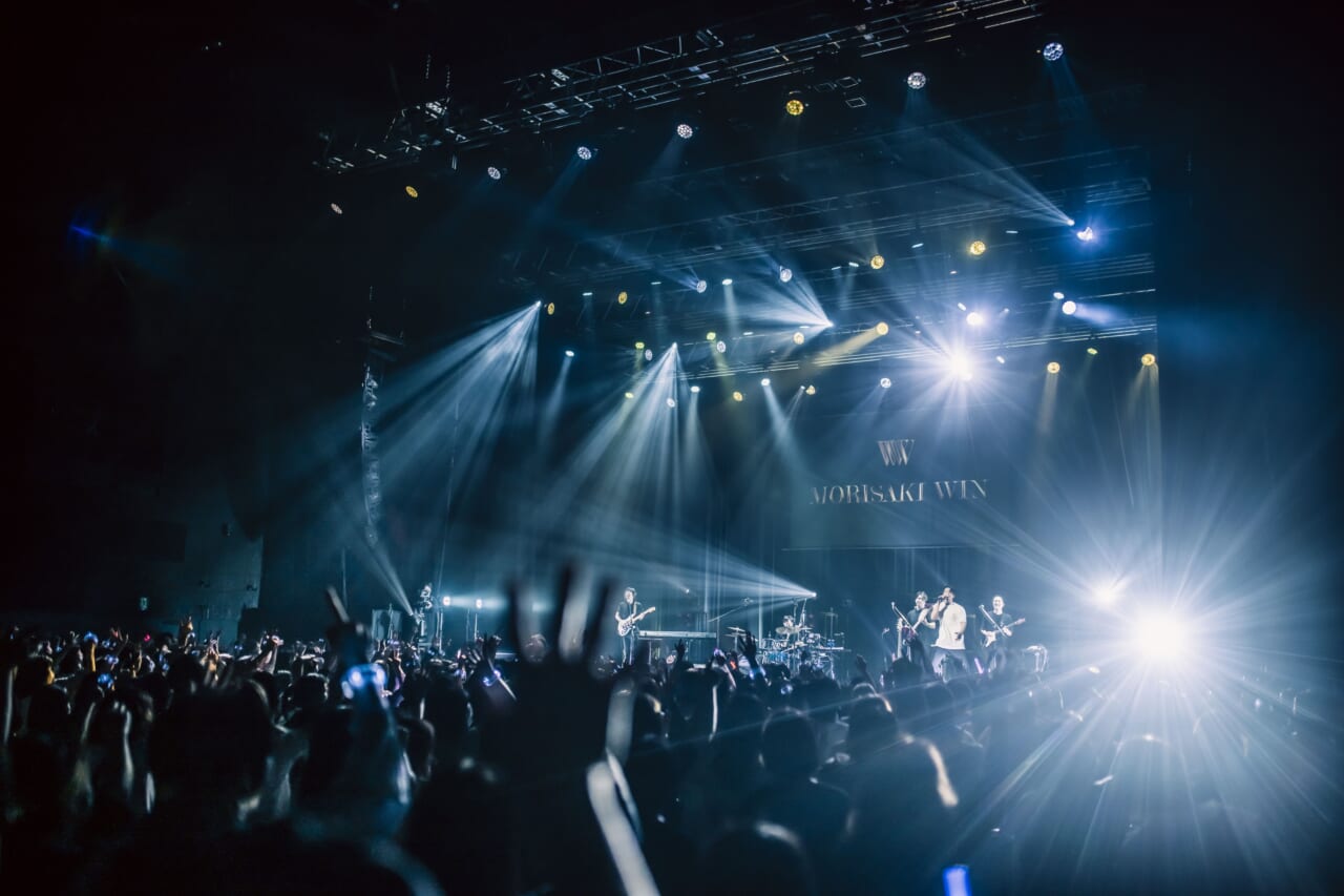 » 【オフィシャルレポート】MORISAKI WIN（森崎ウィン）、初の全国ツアー東京公演開催！ ツアーの追加公演も発表！（写真11枚）